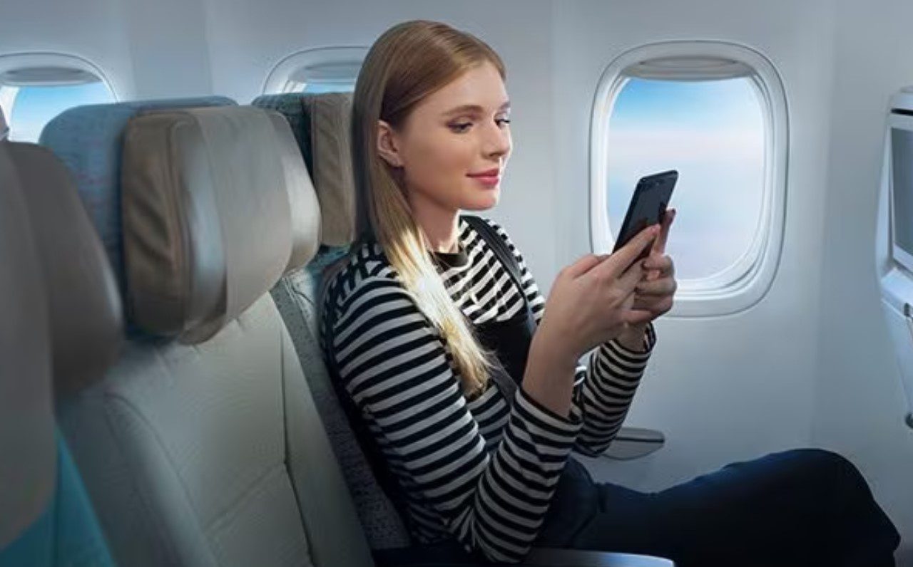 STAY CONNECTED WHILE YOU FLY Onboard Wi-Fi
