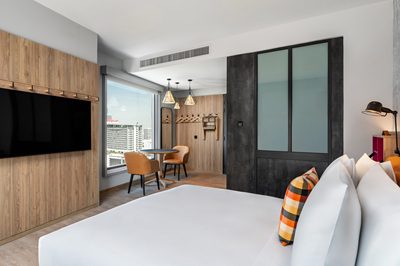Moxy Corner Room (Queen or Twin): Bright and cozy corner rooms with ...