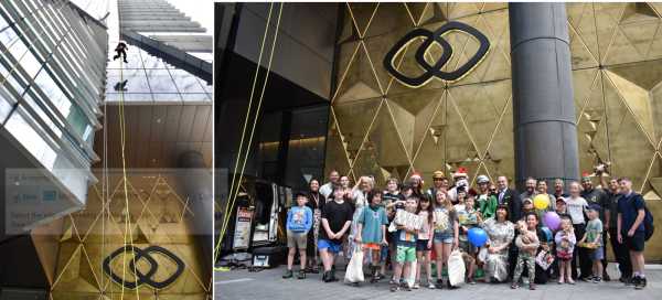 Santa Slays Christmas With Sofitel Sydney Abseil Surprise