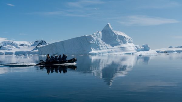 HX Sets Record Antarctica Season, Leads Expeditions